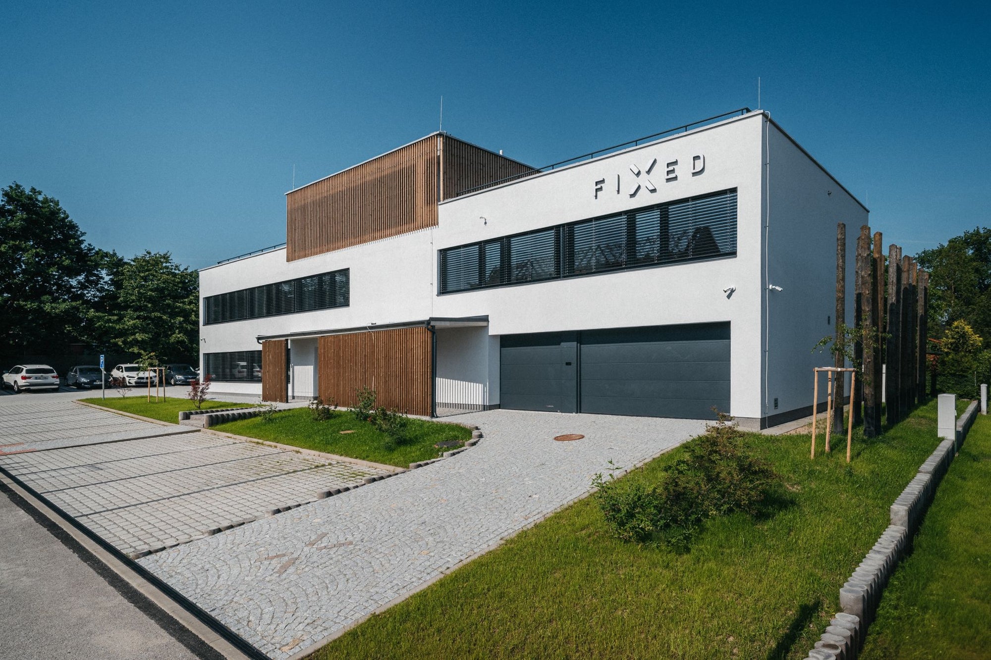 Zoznámte sa s FIXED | FIXED